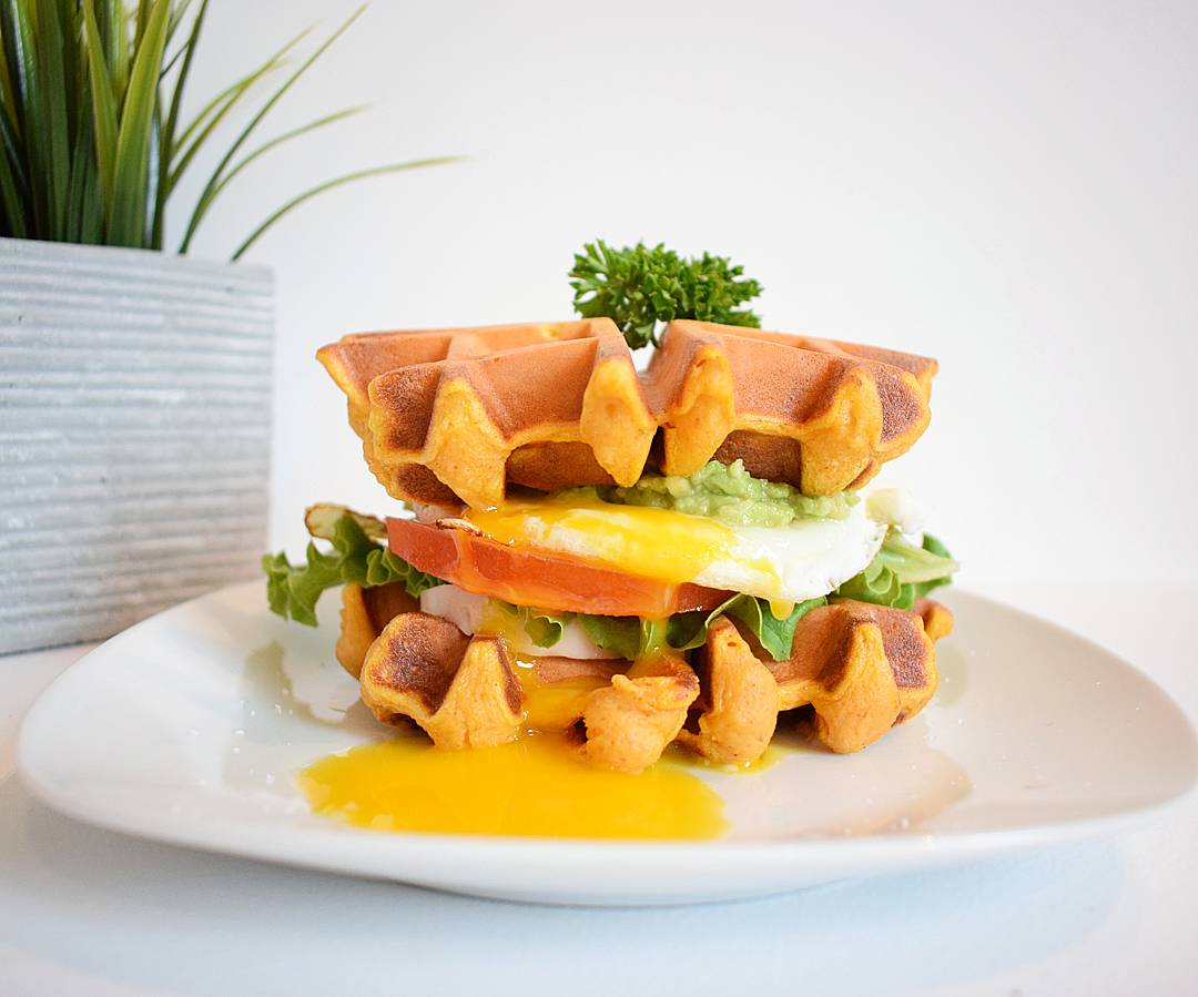 WAFFLES BURGER... - Healthy Clemsy